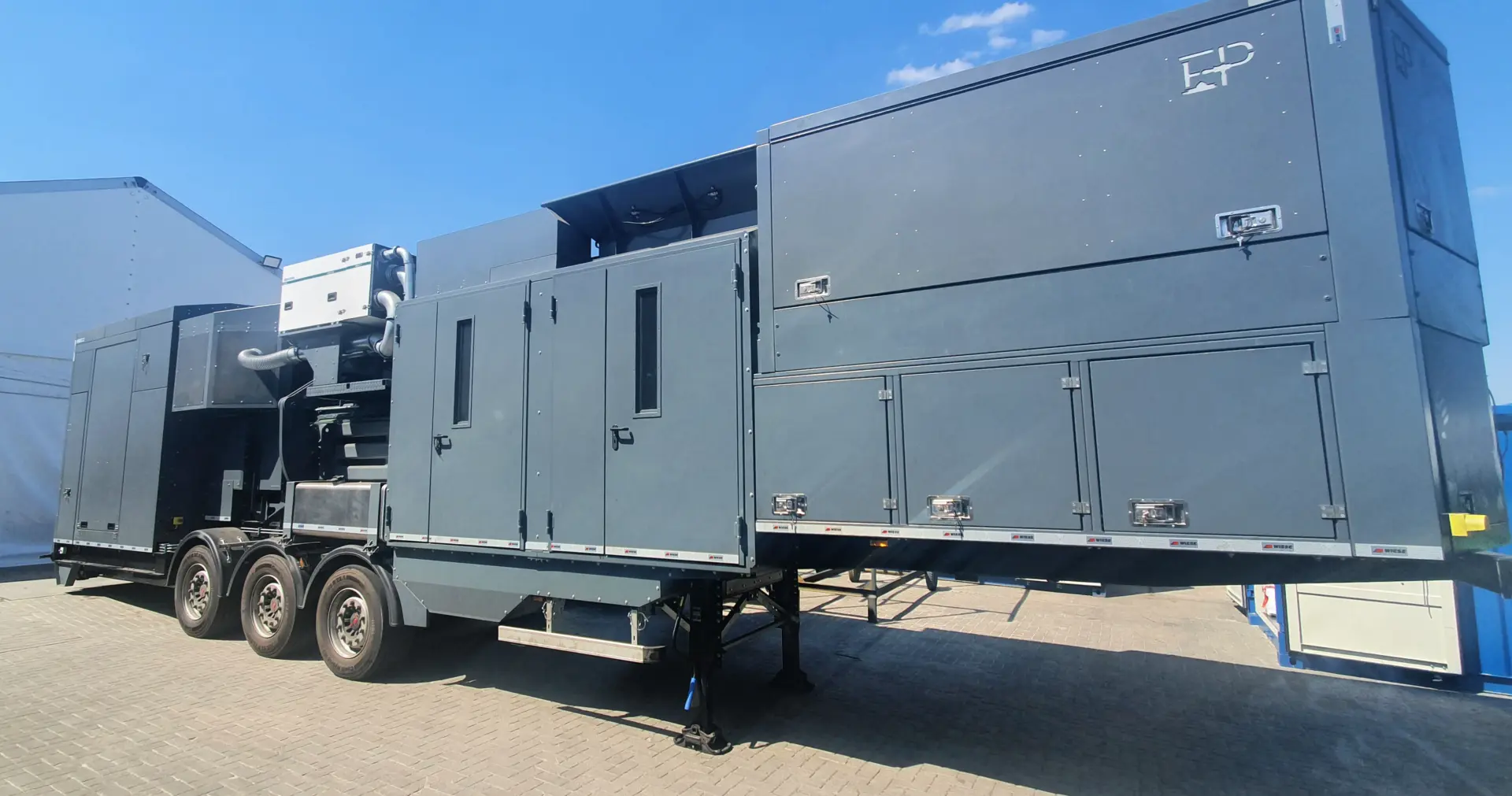 Mobile baling and wrapping solution - Cross Wrap