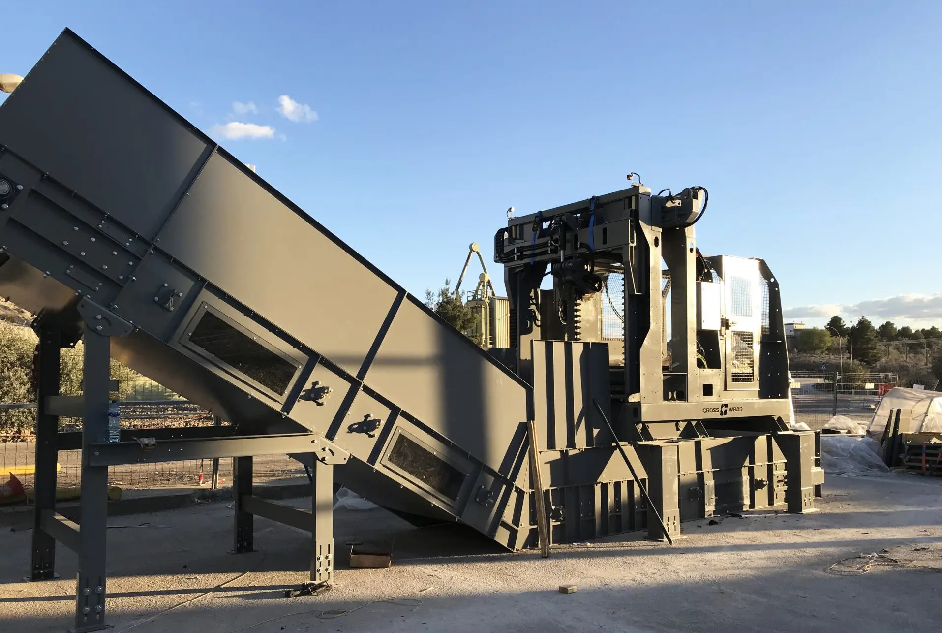 Bale Opener - Cross Wrap